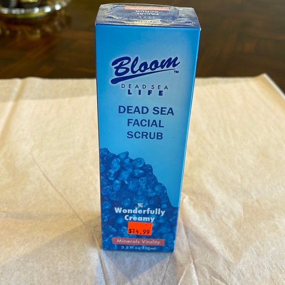 bloom | Bath & Body | Bloom Dead Sea Life Facial Scrub | Poshmark